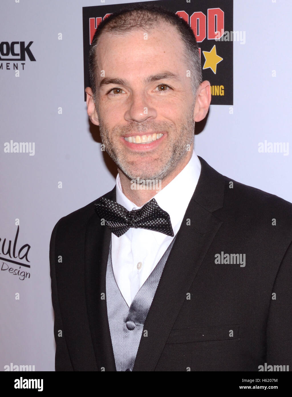 Kevin Mounce arrives at the 1st Annual Roger Neal Style Hollywood Oscar ...