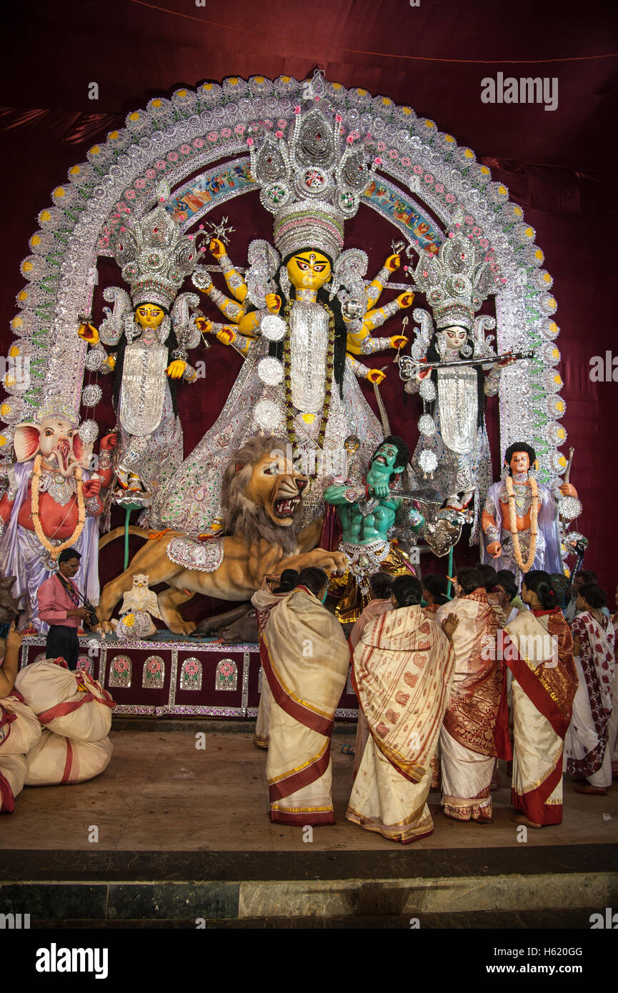 Sindoor Khela (Amitayu) The Last Ritual for Bengali Married Women on Vijayadashami Durga puja ...