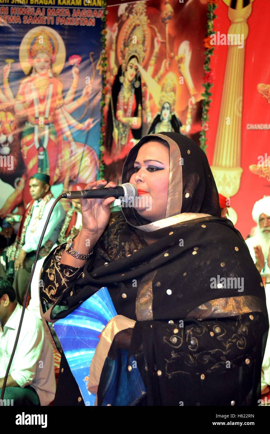 Hyderabad, Pakistan. 23rd Oct, 2016. A Hindu singer performing there ...