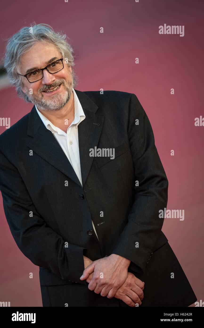 Michael dudok de wit turtle hi-res stock photography and images - Alamy