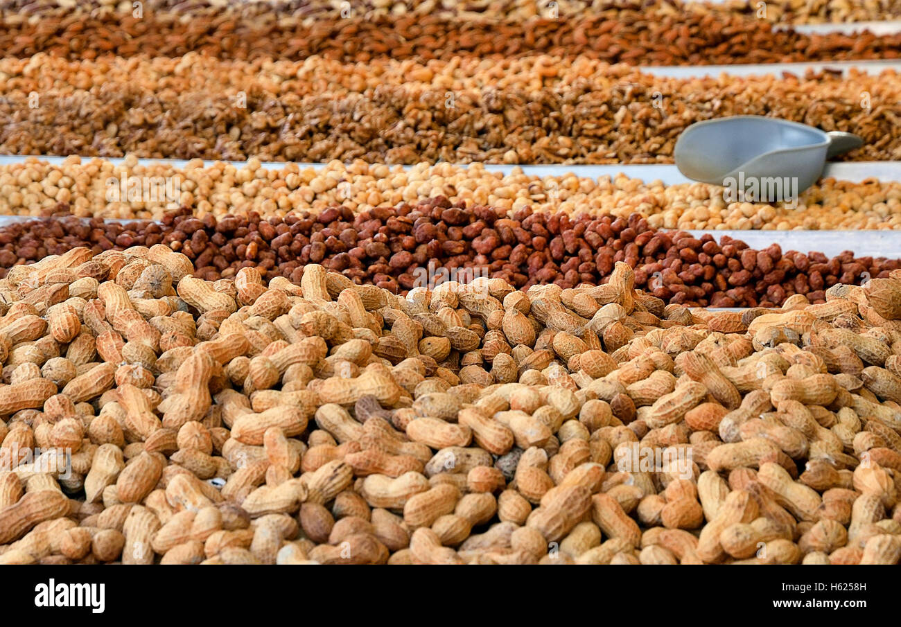 nuts for sale at the market in Italy Stock Photo - Alamy