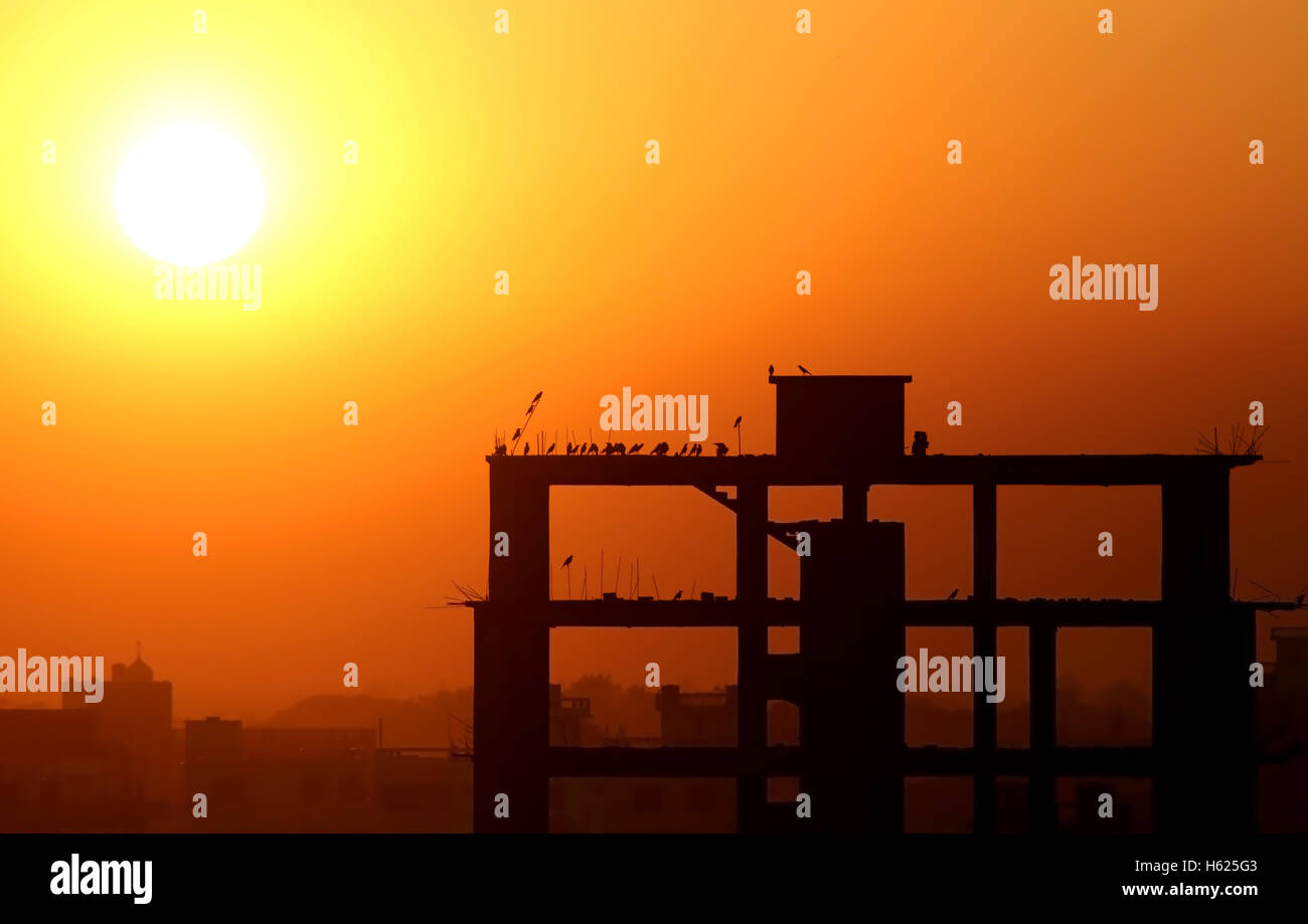 Orange skyline hi-res stock photography and images - Alamy