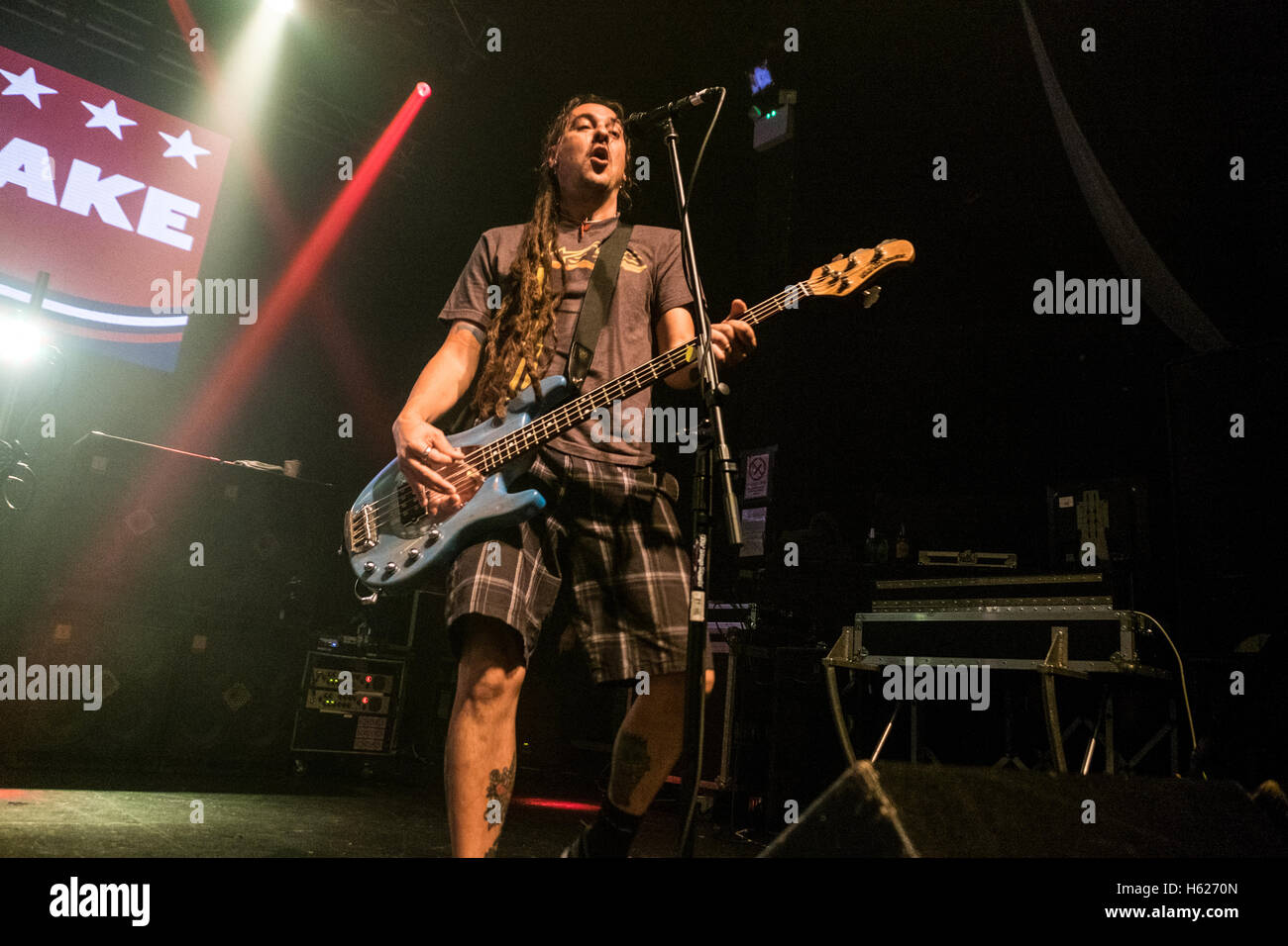 Chris demakes and roger of less than jake hi-res stock photography and ...