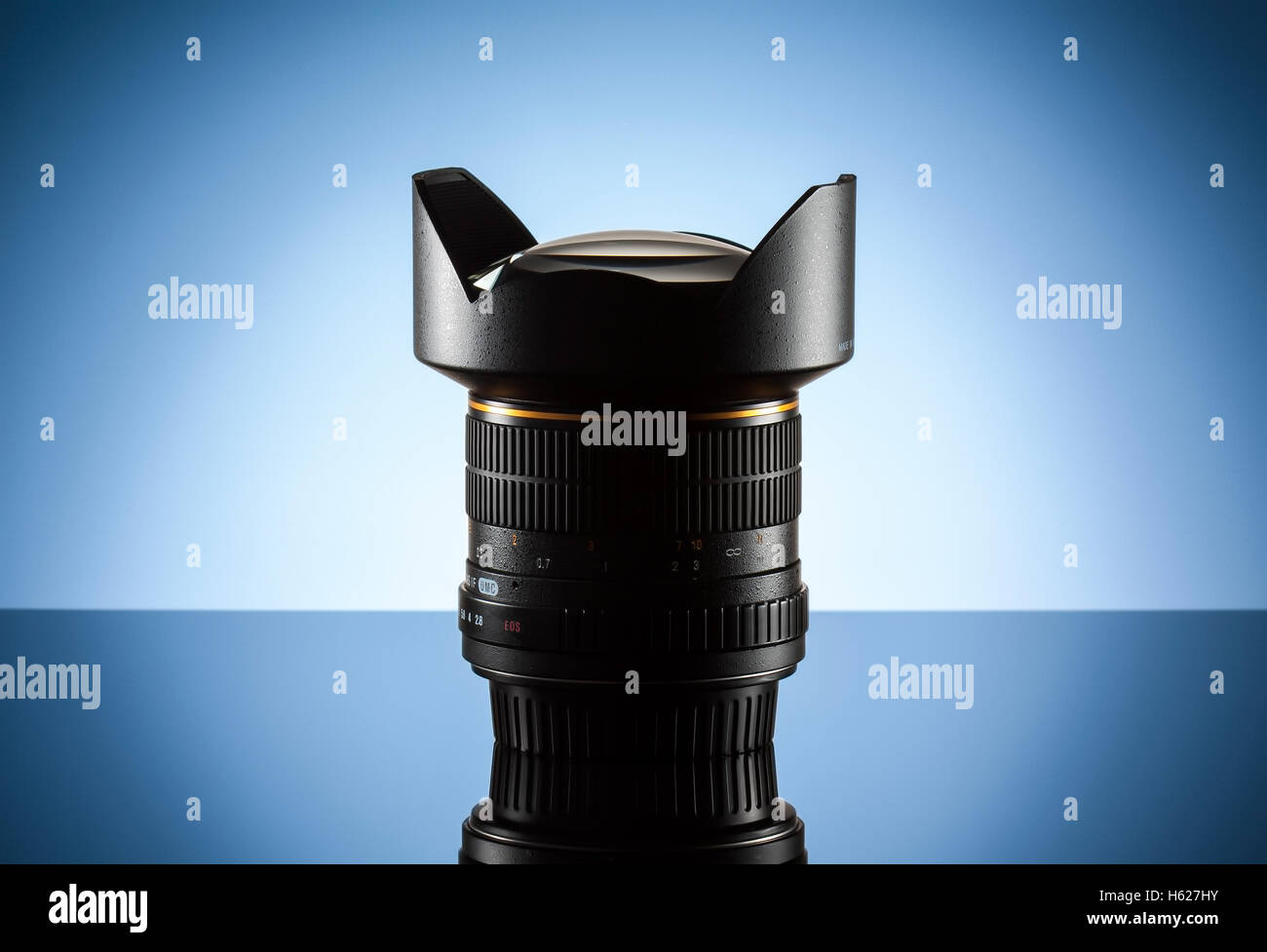 14mm lens hi-res stock photography and images - Alamy