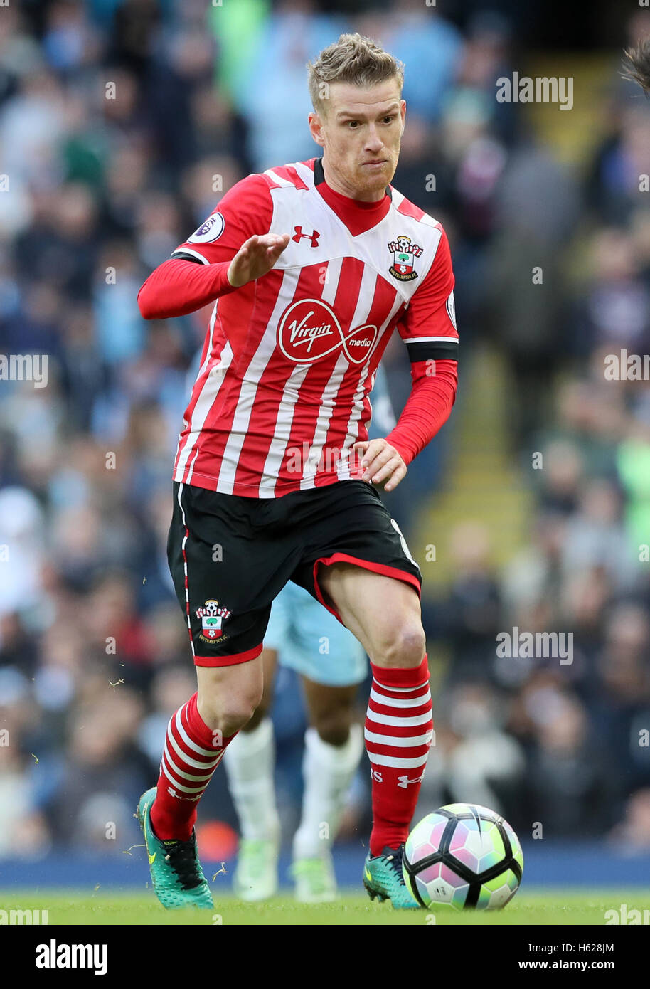 Southampton's Steven Davis during the Premier League match at the ...