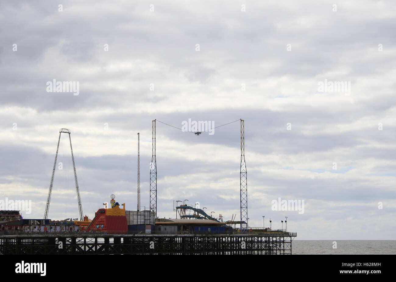 South pier blackpool lancashire uk hi-res stock photography and images ...