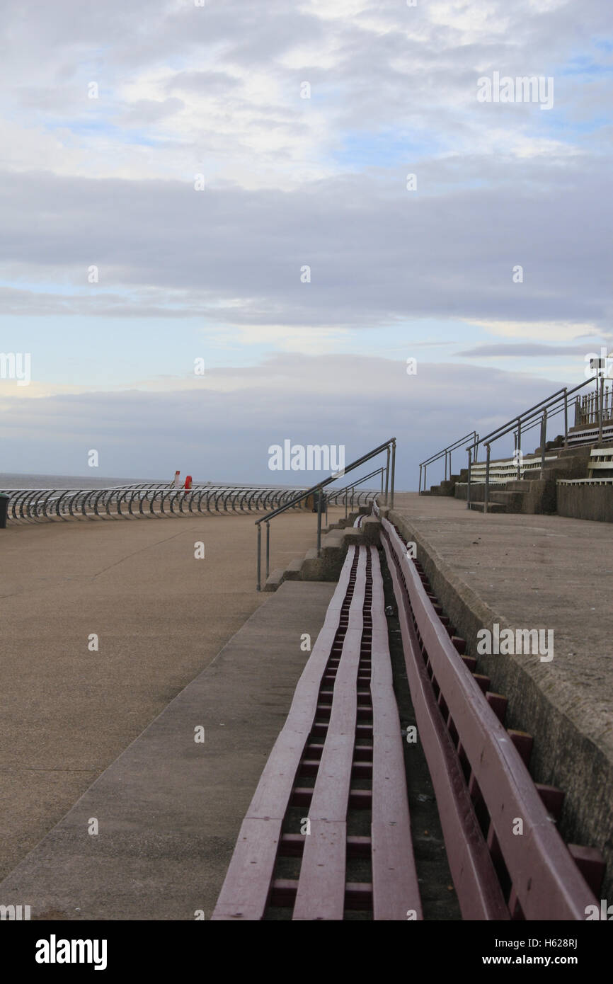 Blackpool bench benches hi-res stock photography and images - Alamy