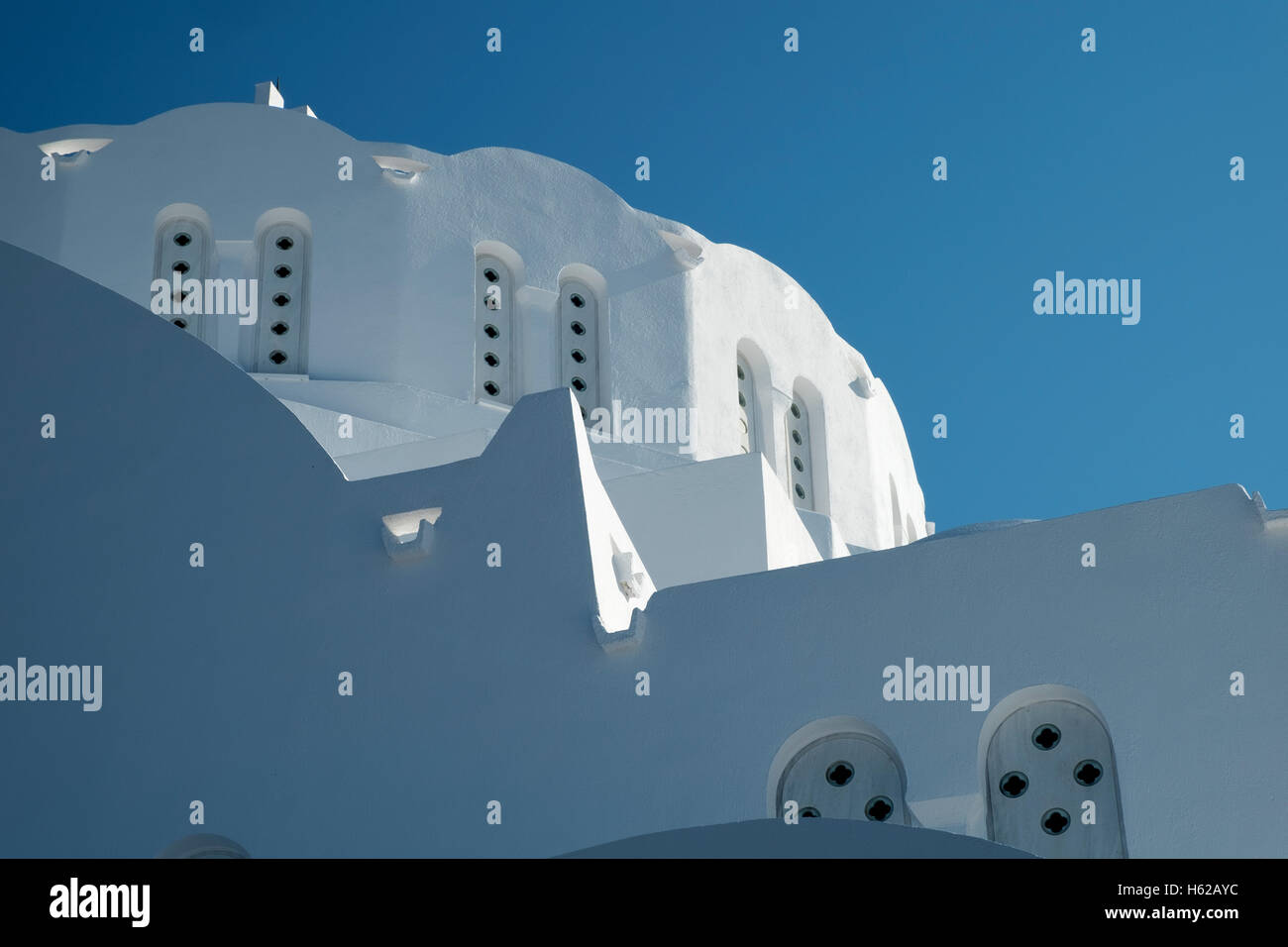 Whitewashed building hi-res stock photography and images - Alamy