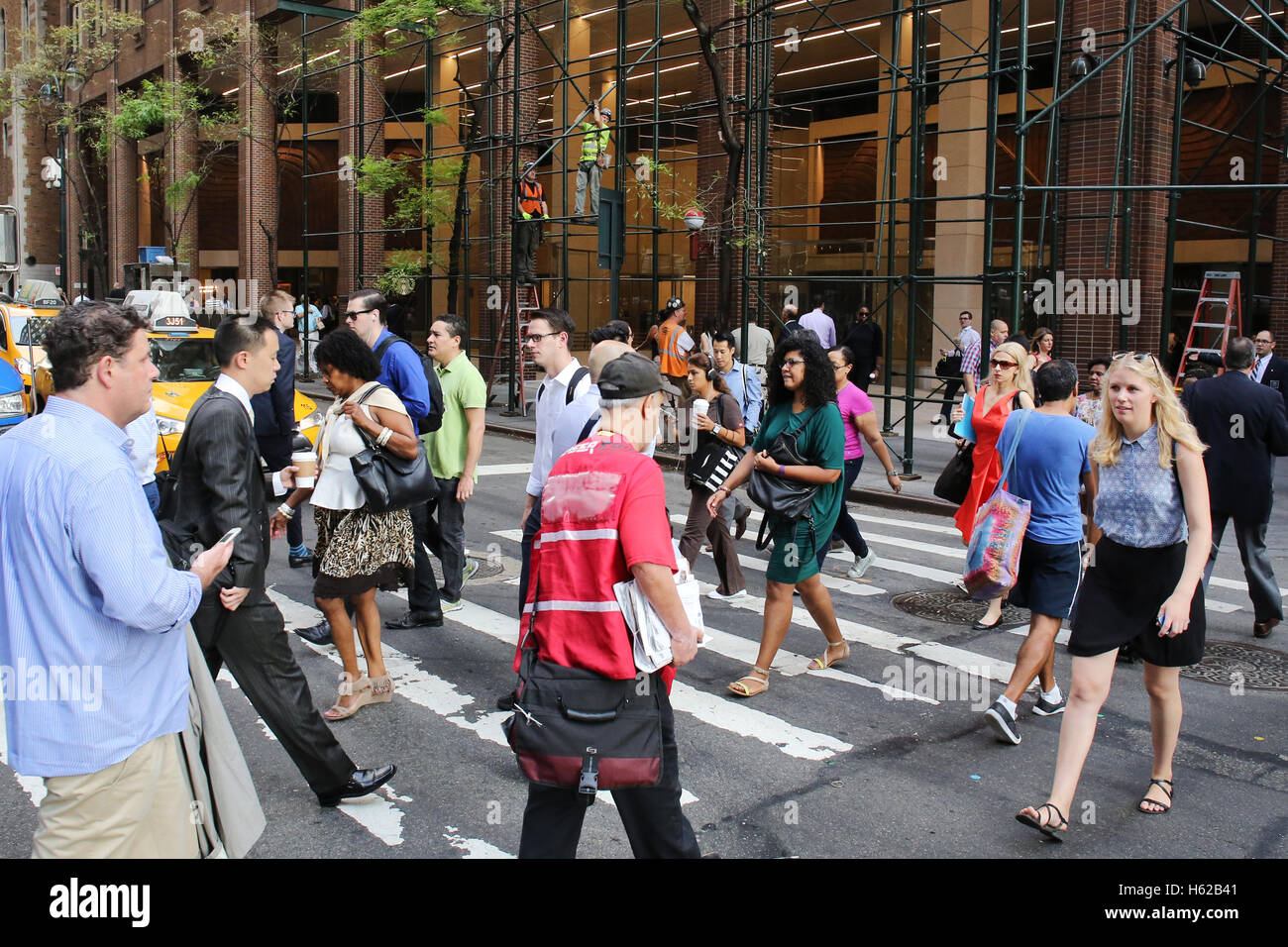 Workers in New York City, manhattan, USA Stock Photo - Alamy