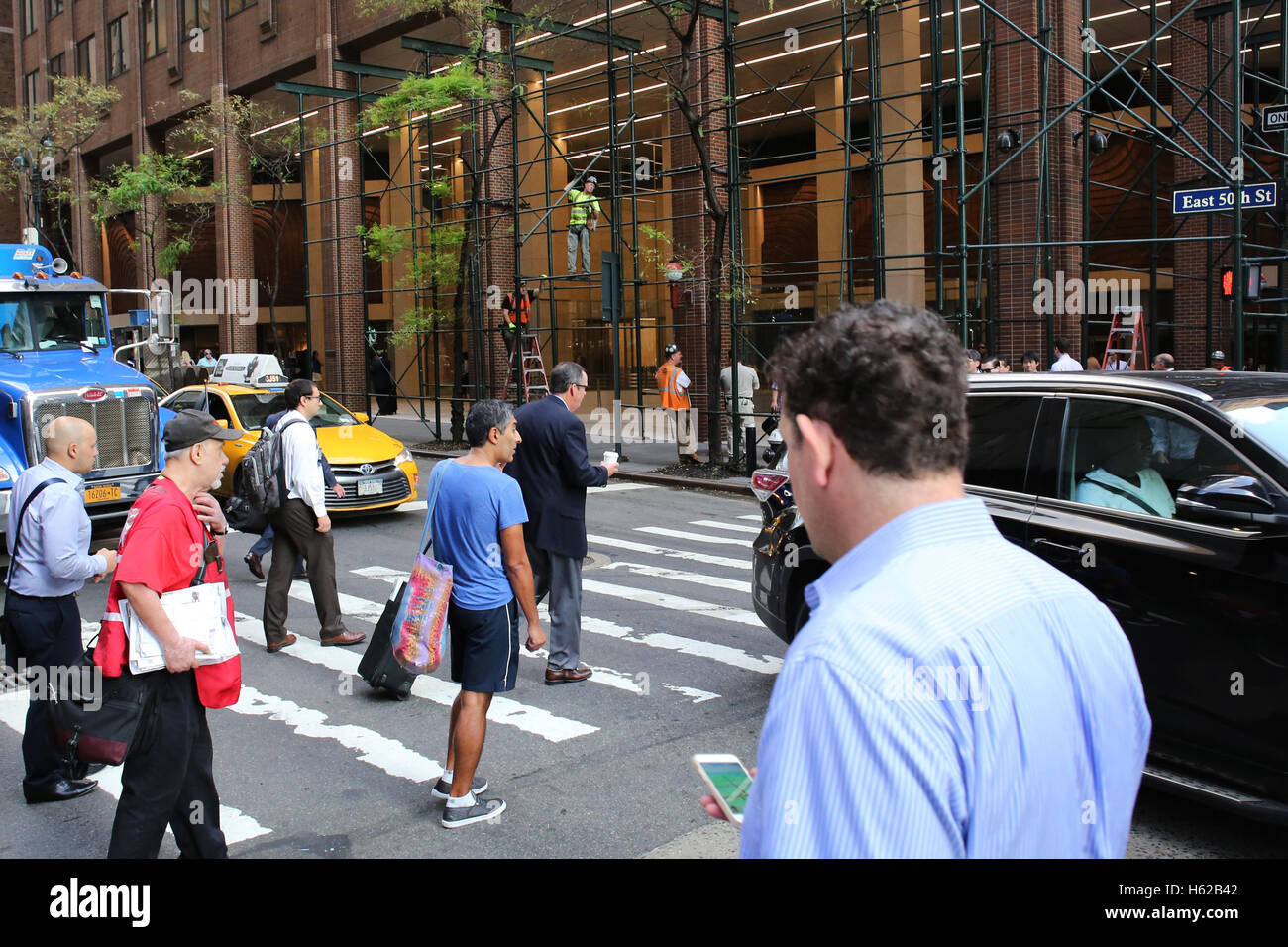 Workers in New York City, manhattan, USA Stock Photo - Alamy