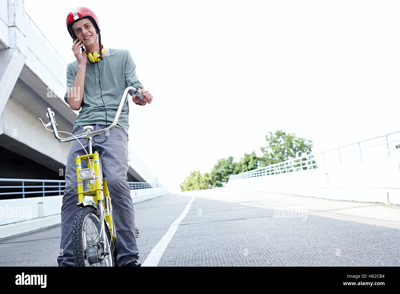 Teenage talking bike hi-res stock photography and images - Alamy
