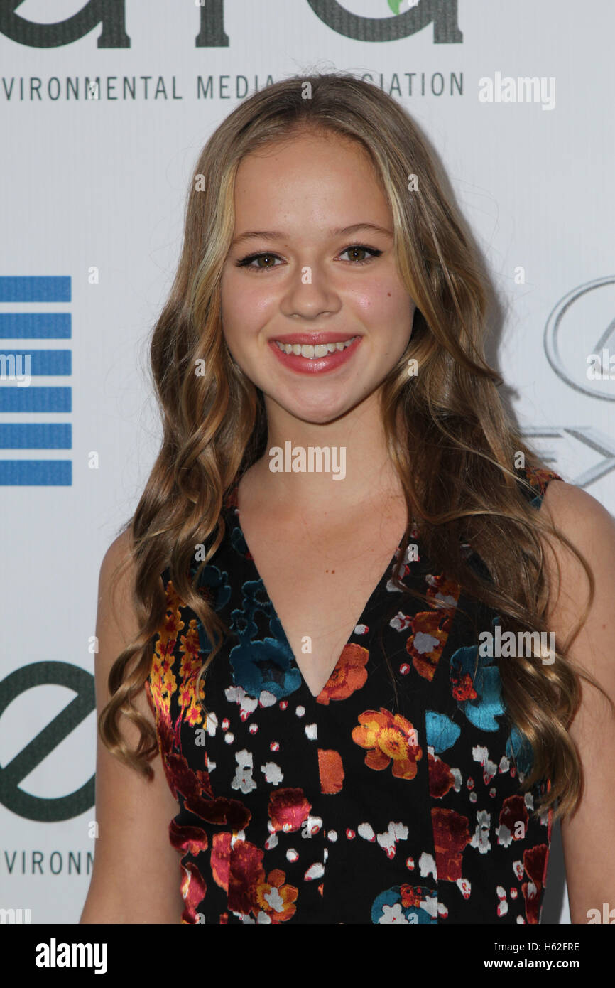 Holly Barrett High Resolution Stock Photography and Images - Alamy