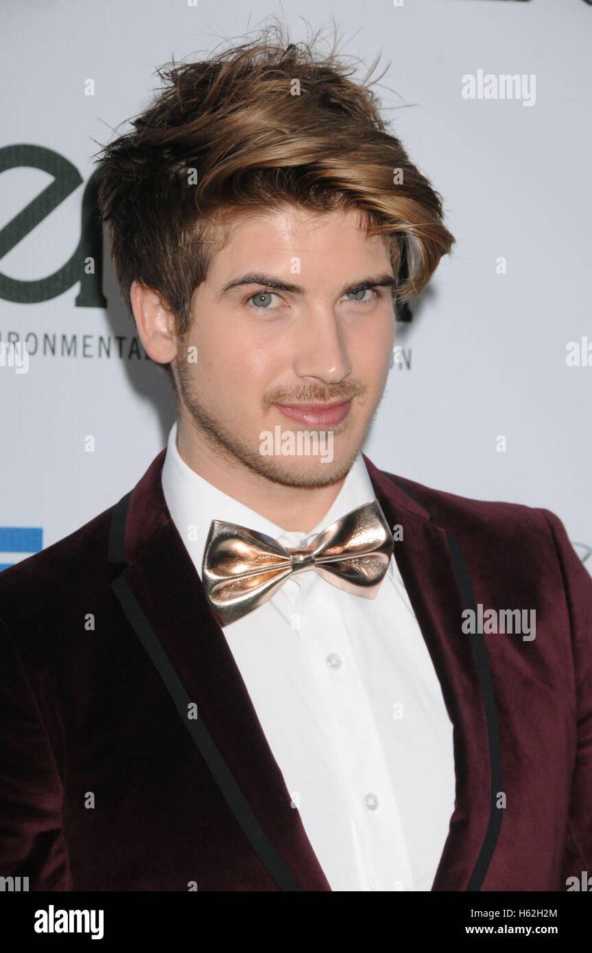 Joey graceffa hi-res stock photography and images - Alamy