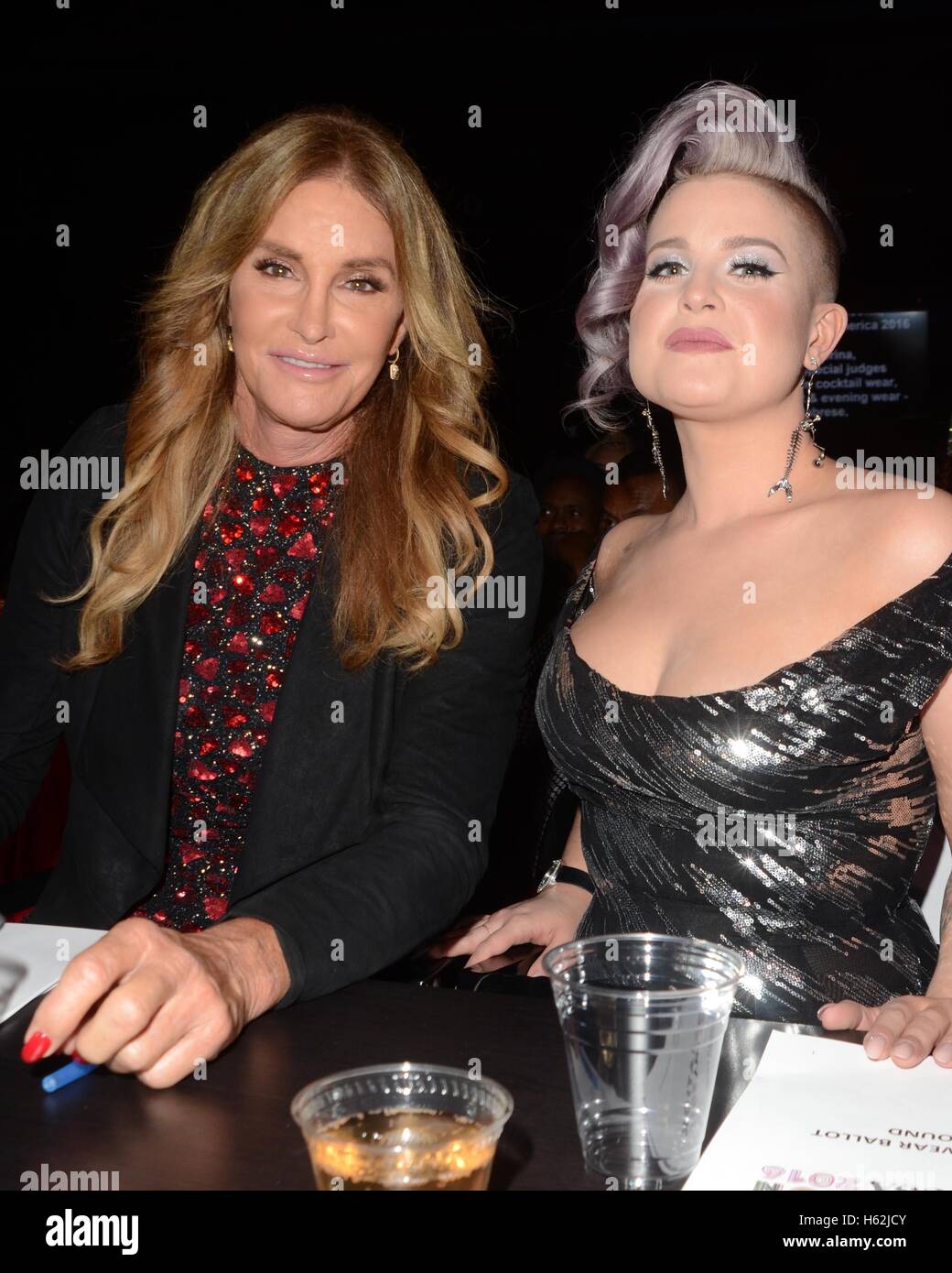 Los Angeles, CA, USA. 22nd Oct, 2016. Caitlyn Jenner, Kelly Osbourne in ...