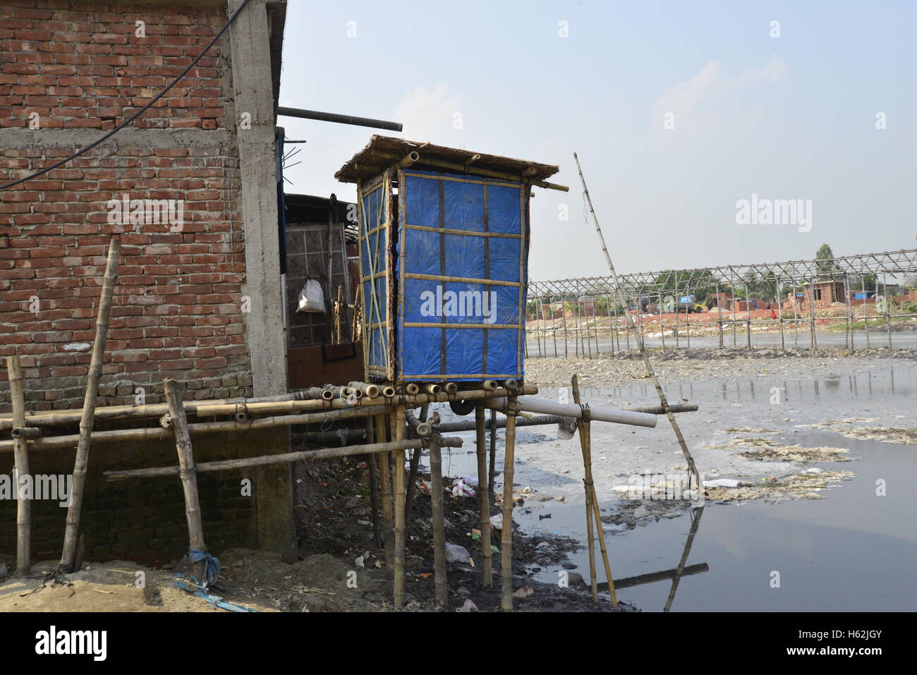 Toilet in bangladesh hi-res stock photography and images - Alamy