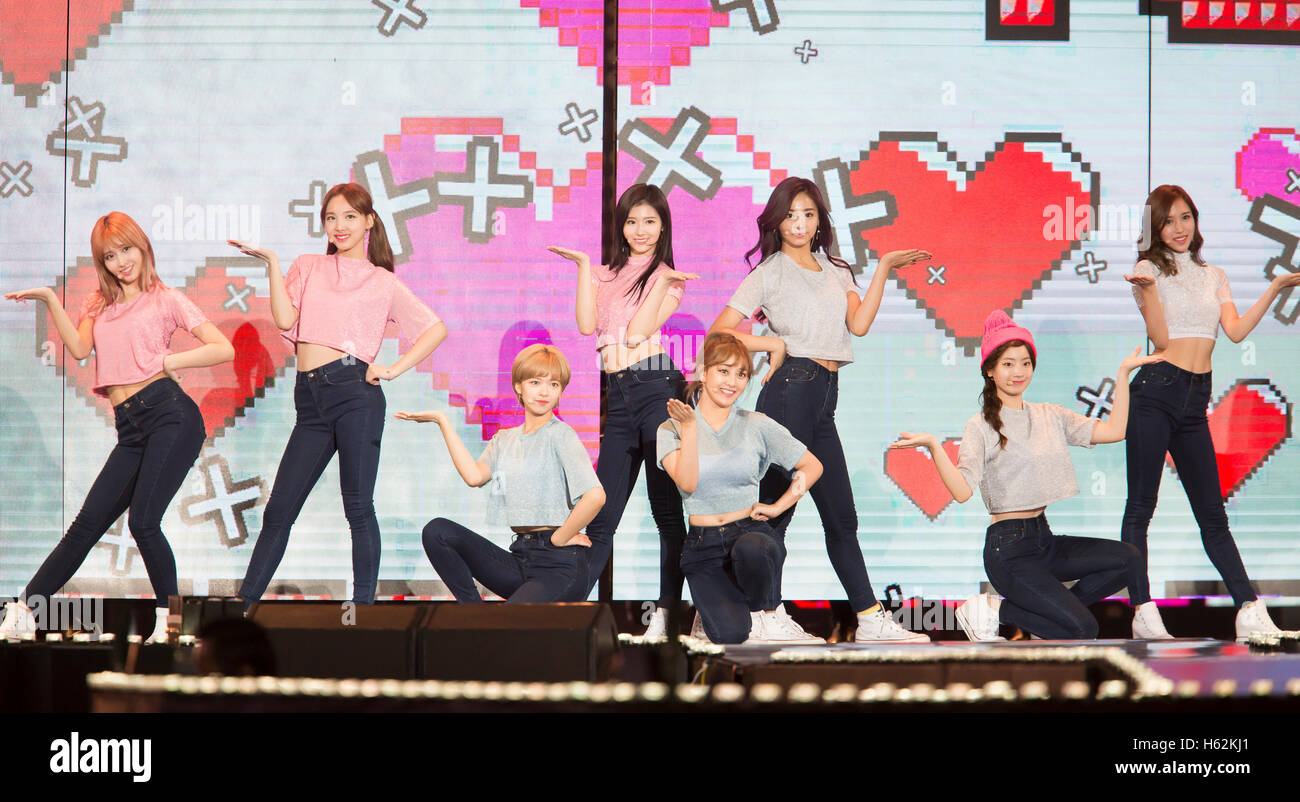 Twice, Oct 8, 2016 : South Korean girl group Twice performs at MBC ...