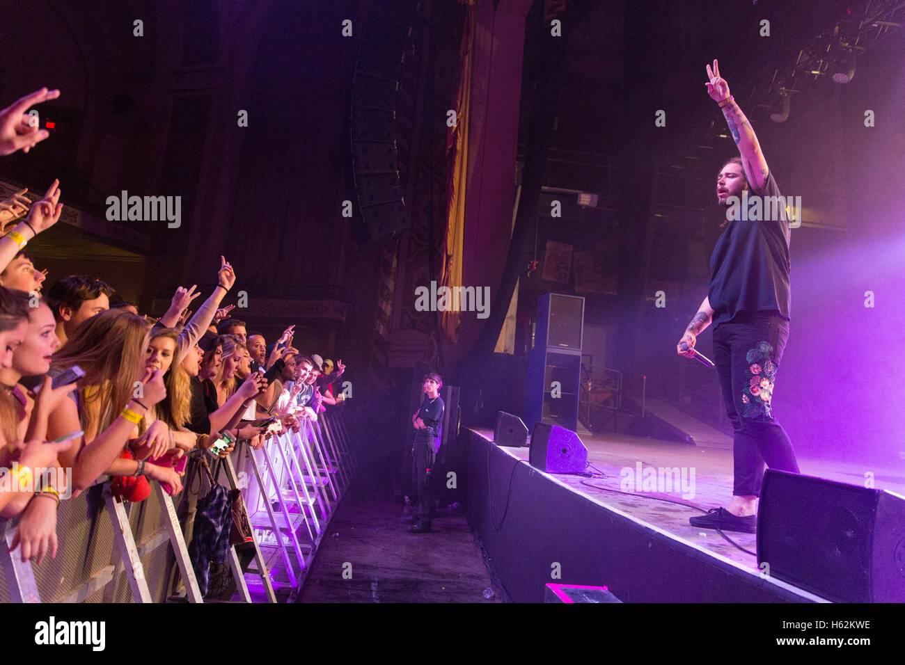 Madison, Wisconsin, USA. 22nd Oct, 2016. Rapper POST MALONE performs ...