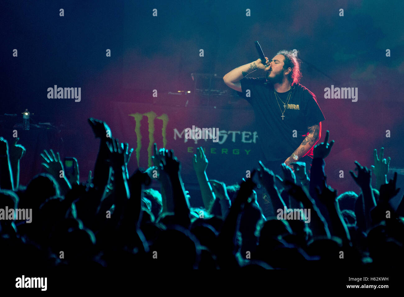 Madison, Wisconsin, USA. 22nd Oct, 2016. Rapper POST MALONE performs ...