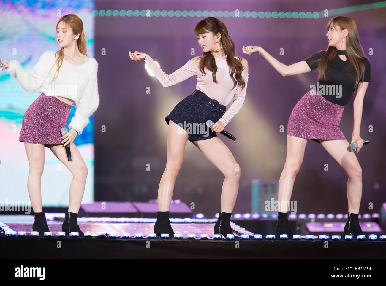 Apink korea hi-res stock photography and images - Alamy