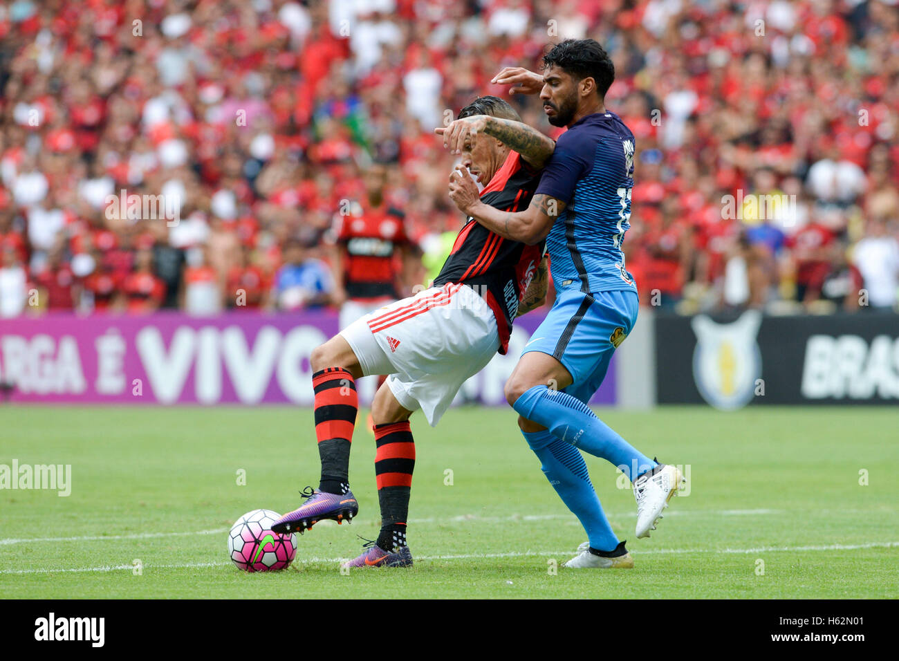 Rio De Janeiro, Brazil. 23rd Oct, 2016. Guerrero for Flamengo vs ...