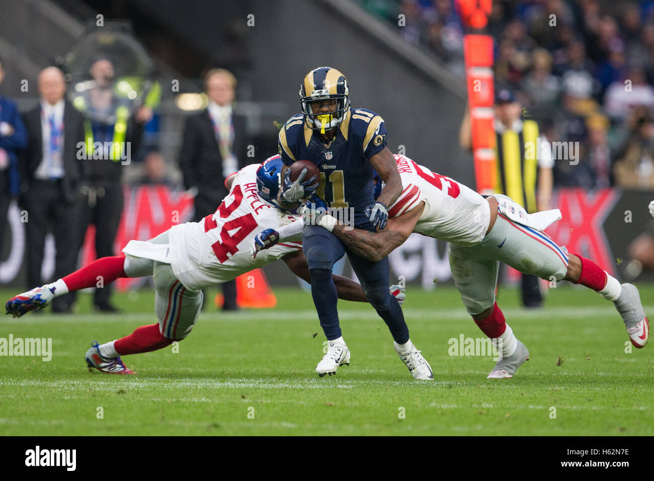 Keenan robinson giants hi-res stock photography and images - Alamy