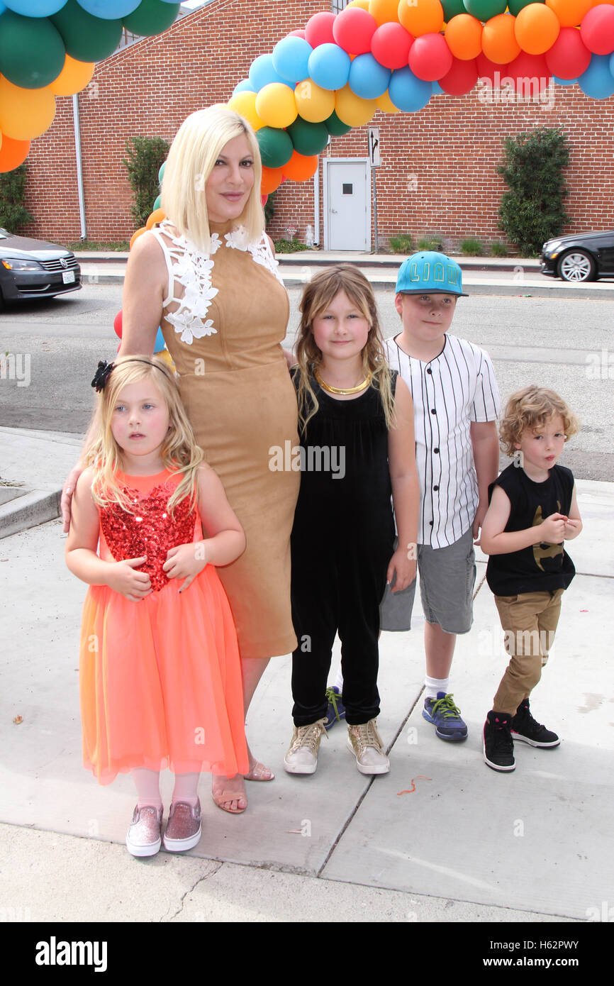 Stella mcdermott hi-res stock photography and images - Alamy