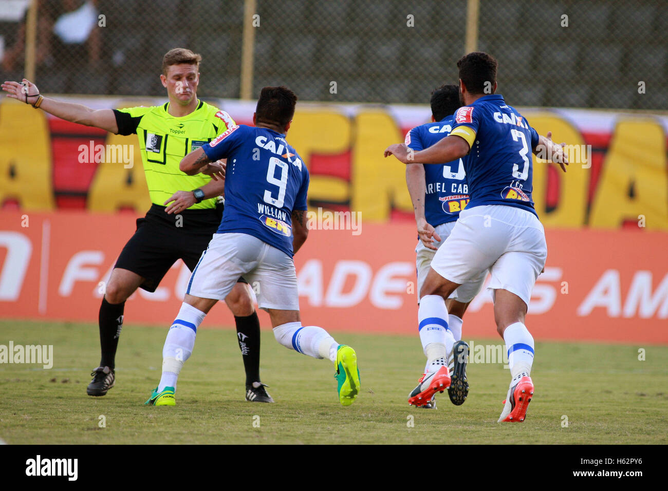 Salvador, Brazil. 12th Oct, 2016. Vitoria X Cruzeiro match played in ...