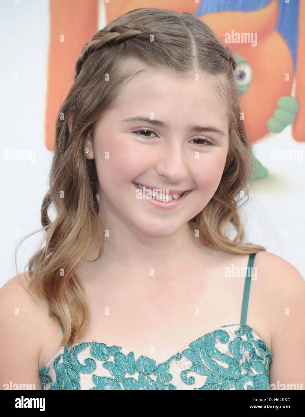 Los Angeles, CA, USA. 23rd Oct, 2016. Hadley Belle Miller at arrivals ...