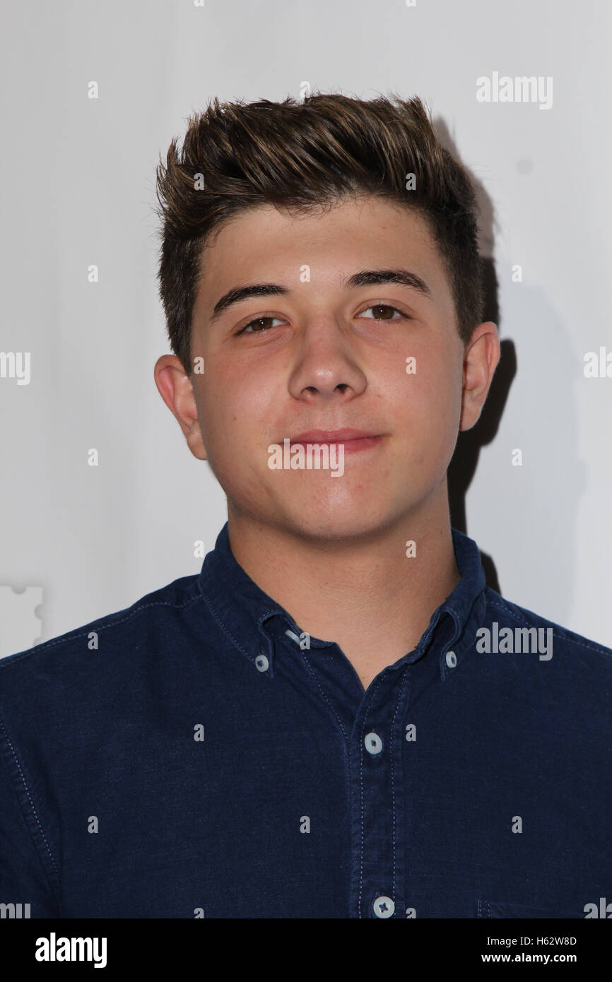 Bradley steven perry hi-res stock photography and images - Alamy