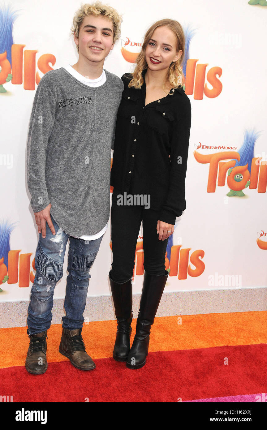 Sam Pottorff Signature