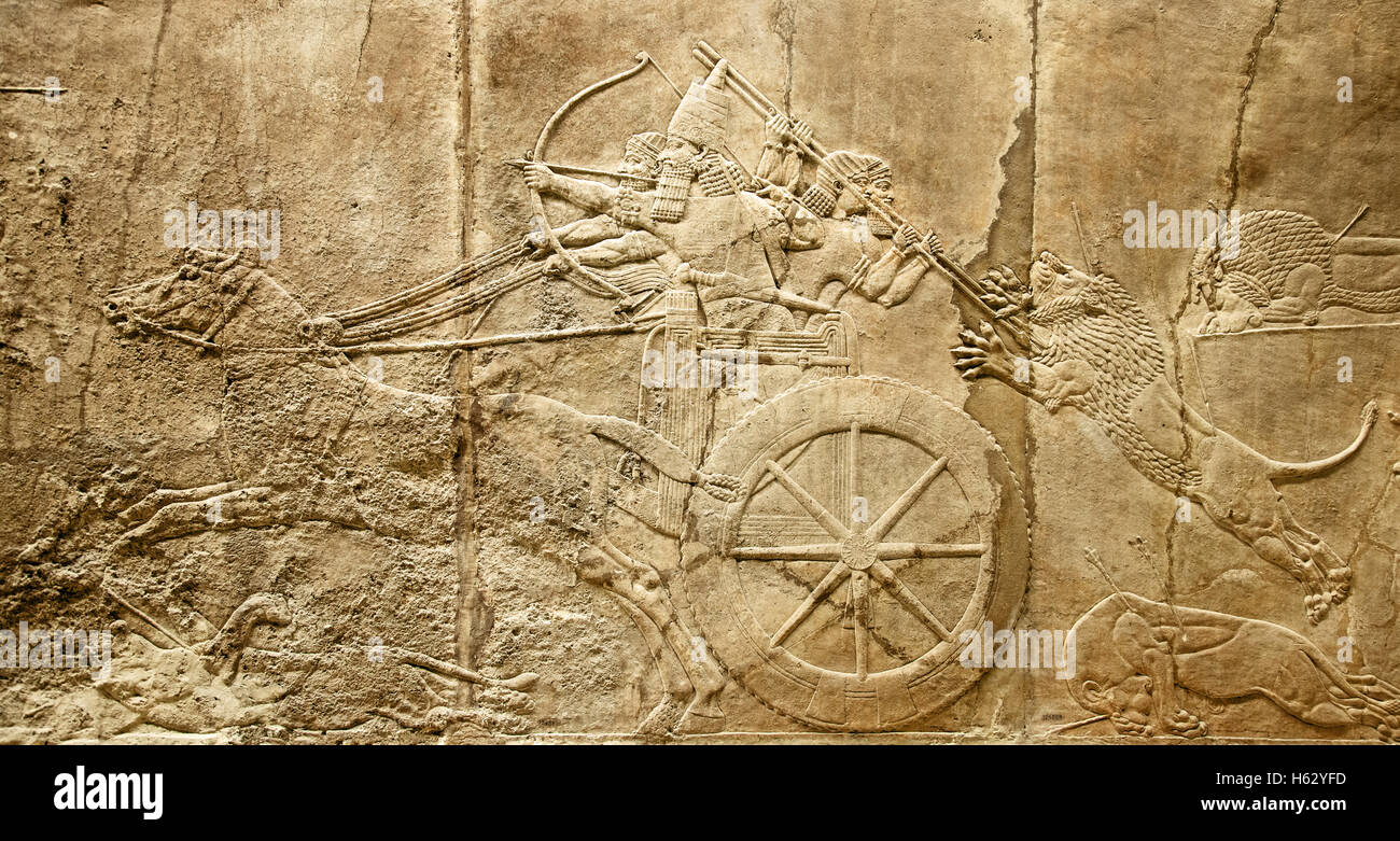 Ancient sumerian stone carving with cuneiform scripting Stock Photo - Alamy