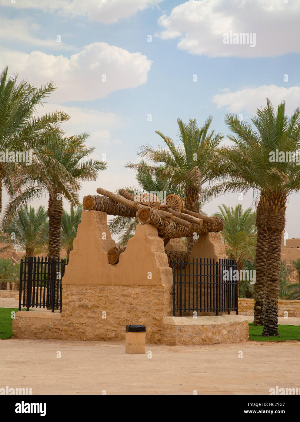 Al diriyah gate hi-res stock photography and images - Alamy