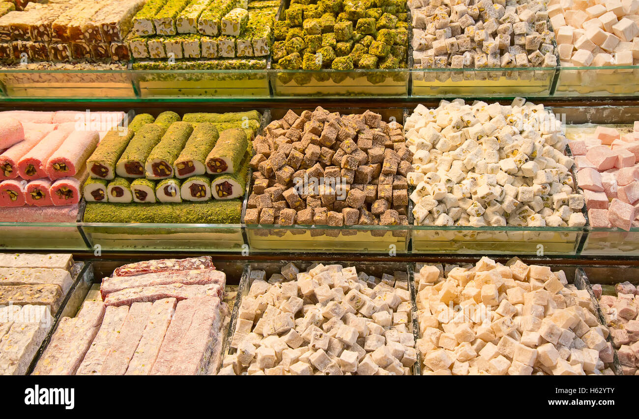 Famous turkish delights on the market Stock Photo - Alamy