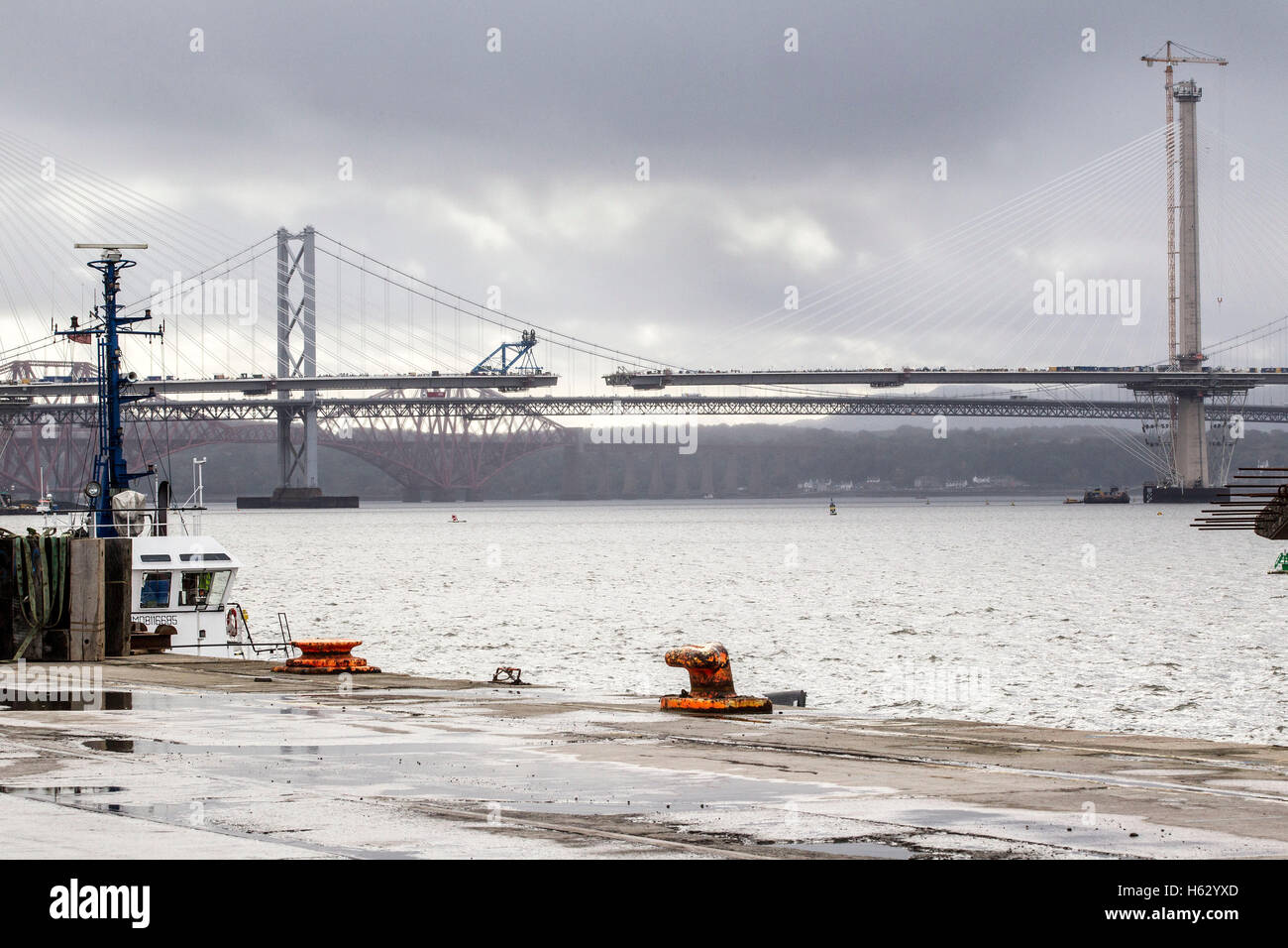 Forth rail bridge construction hi-res stock photography and images - Alamy