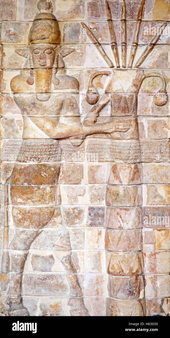 Ancient sumerian stone carving with cuneiform scripting Stock Photo - Alamy