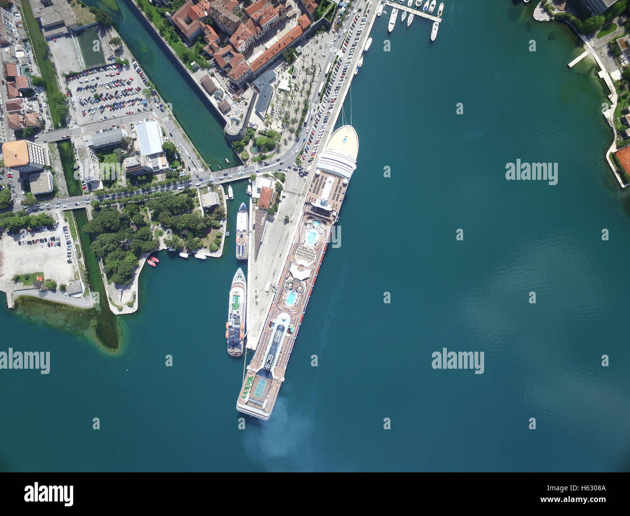 Aerial view of large cruise ship near the pier Stock Photo - Alamy