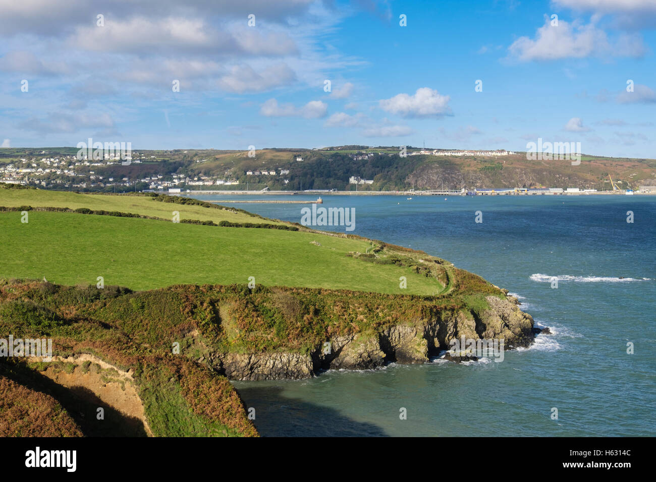 Fishguard bay hi-res stock photography and images - Alamy