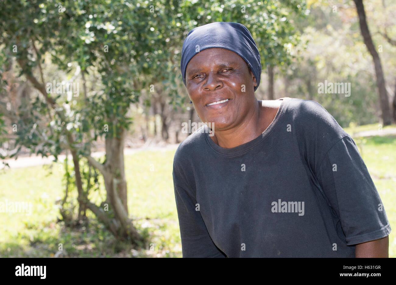 South african old woman elderly hi-res stock photography and images - Alamy