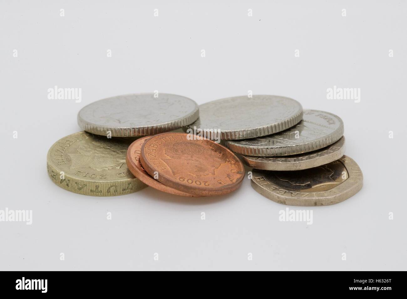 Silver 1p coin hi-res stock photography and images - Alamy