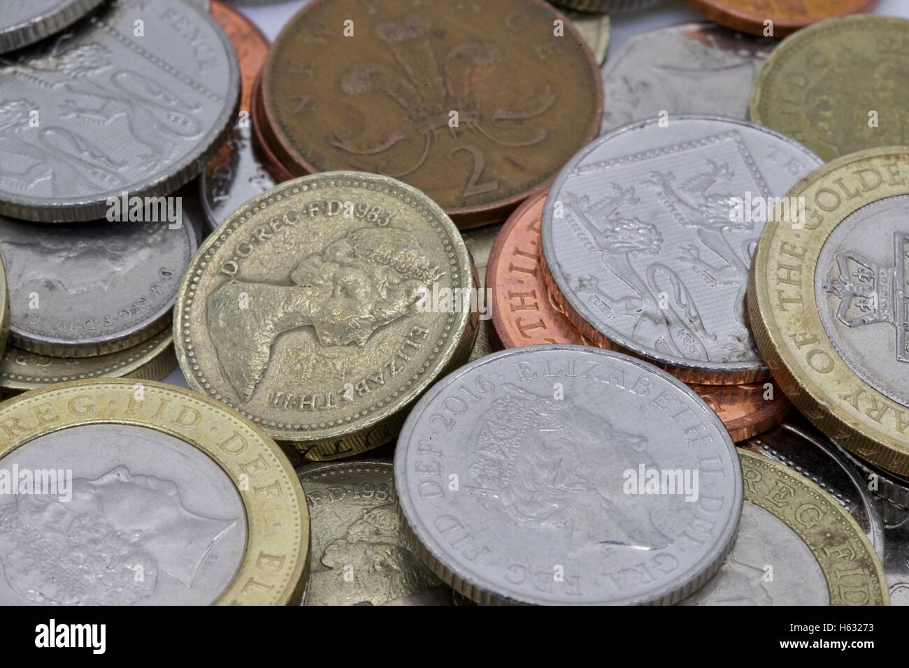 Silver 1p coin hi-res stock photography and images - Alamy
