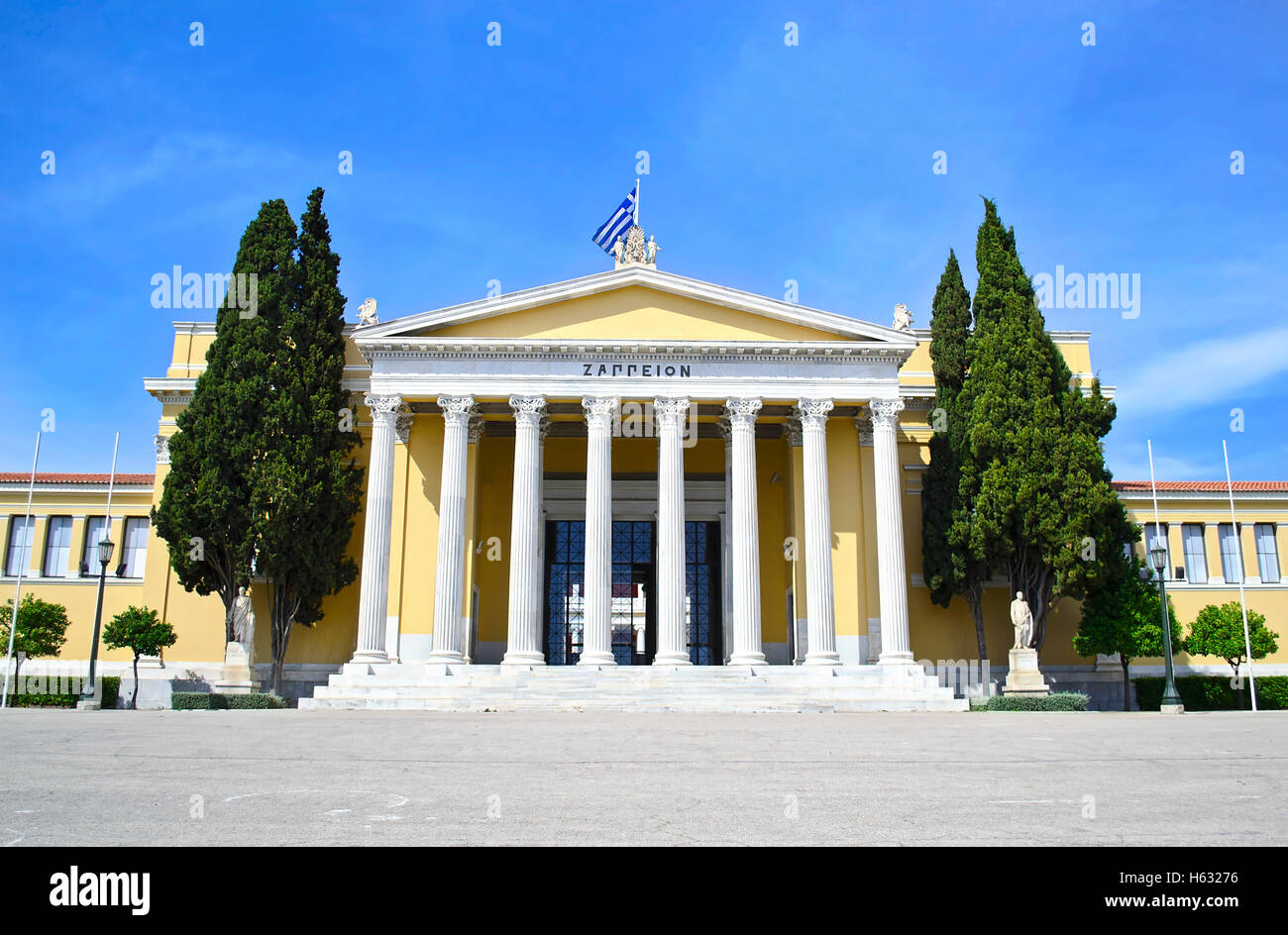 Megaron hi-res stock photography and images - Alamy