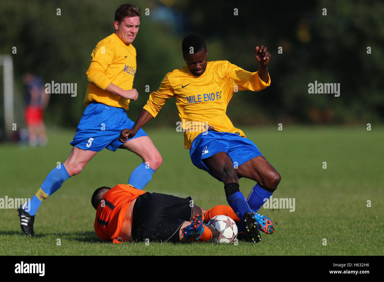 Mile End (yellow) vs FC Krystal, Hackney & Leyton Sunday League ...