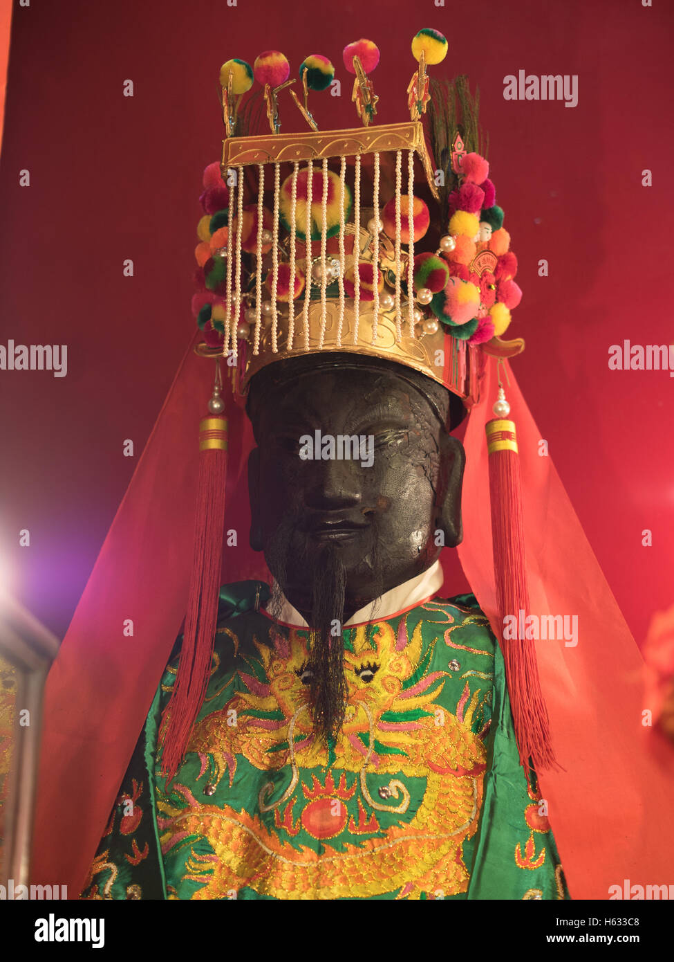 Colorful Gods shrines in the Man Mo Temple - 4 Stock Photo - Alamy