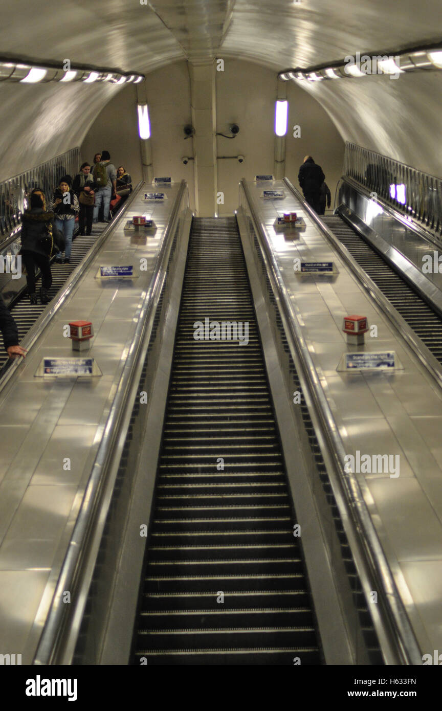 Elevator on London Underground with parallax Stock Photo - Alamy