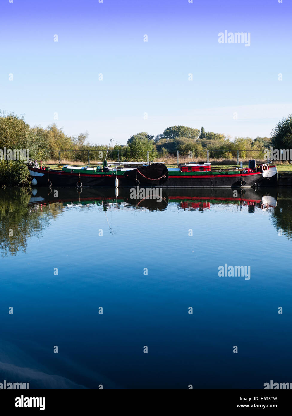 Narrow Boats on River Thames, nr Reading Berkshire, England, UK, GB ...