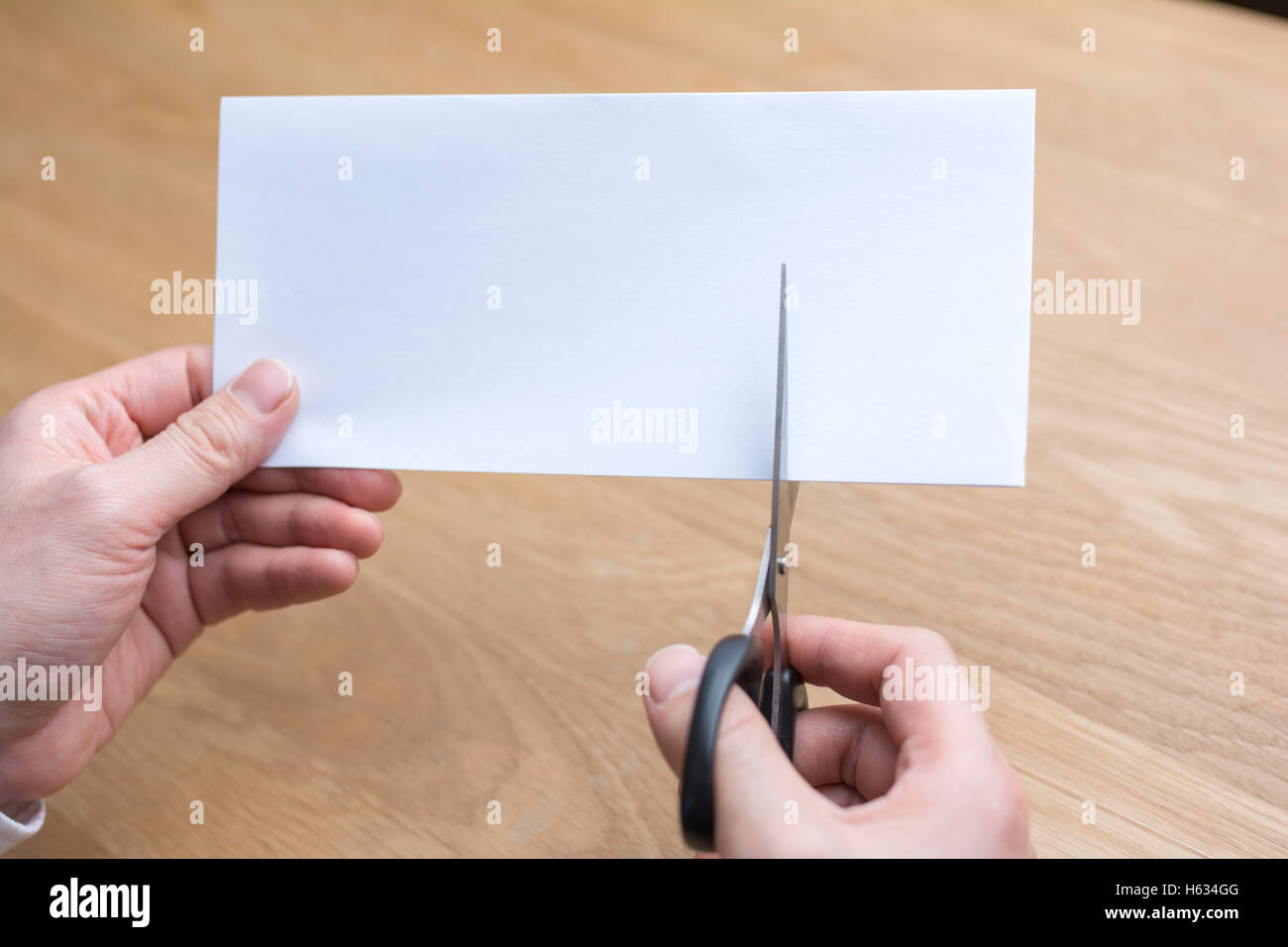 Cut white paper hi-res stock photography and images - Alamy