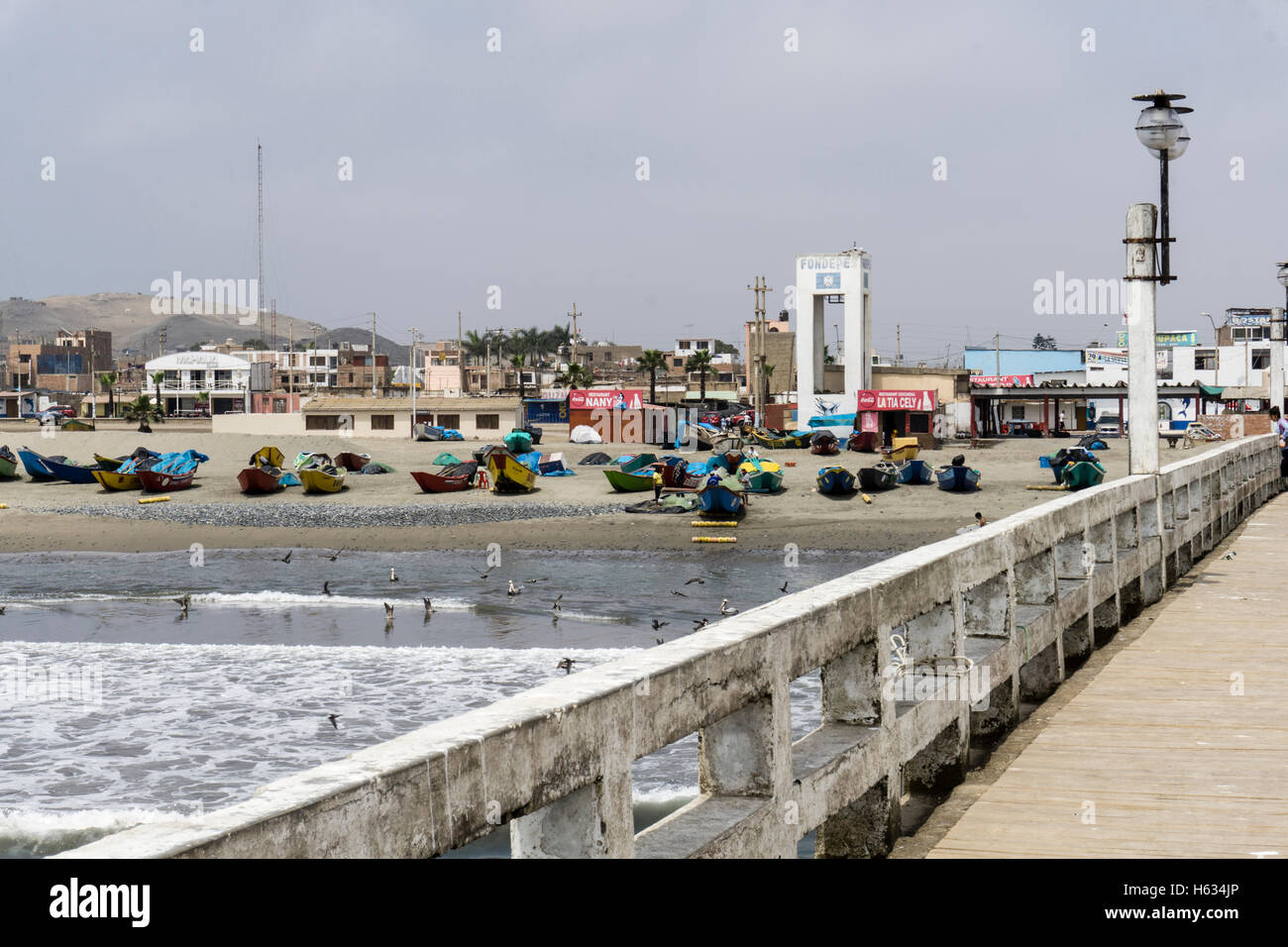 Cerro azul lima peru hi-res stock photography and images - Alamy