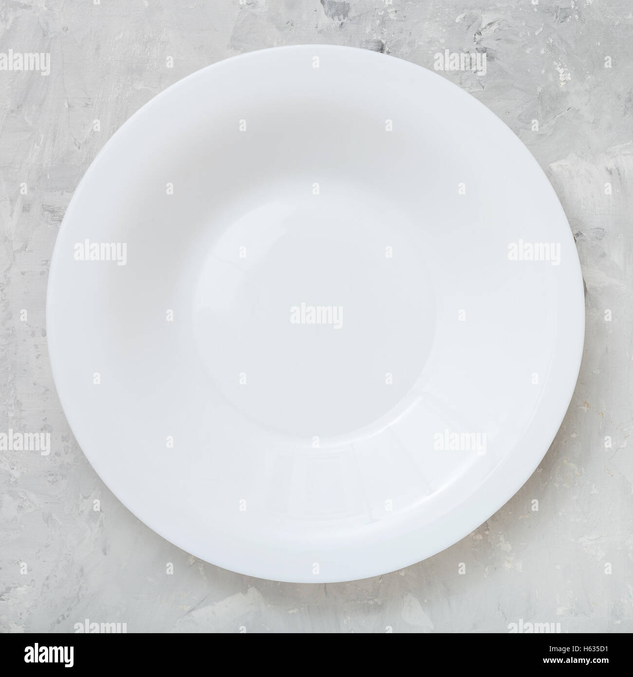 Deep dish top view hi-res stock photography and images - Alamy