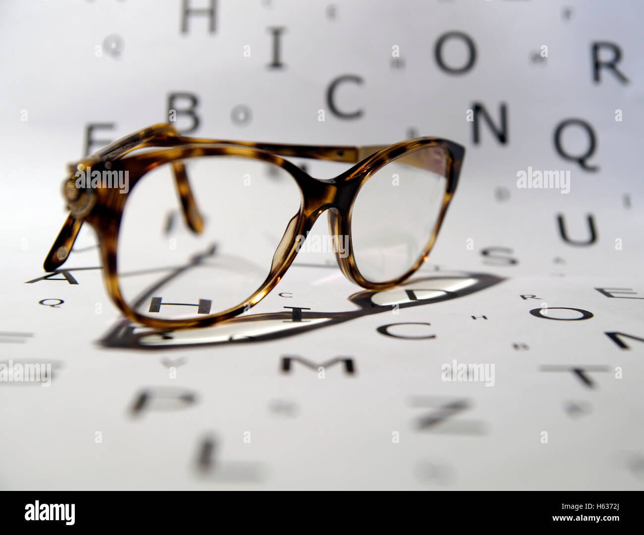 Ophthalmic optician glasses hi-res stock photography and images - Alamy