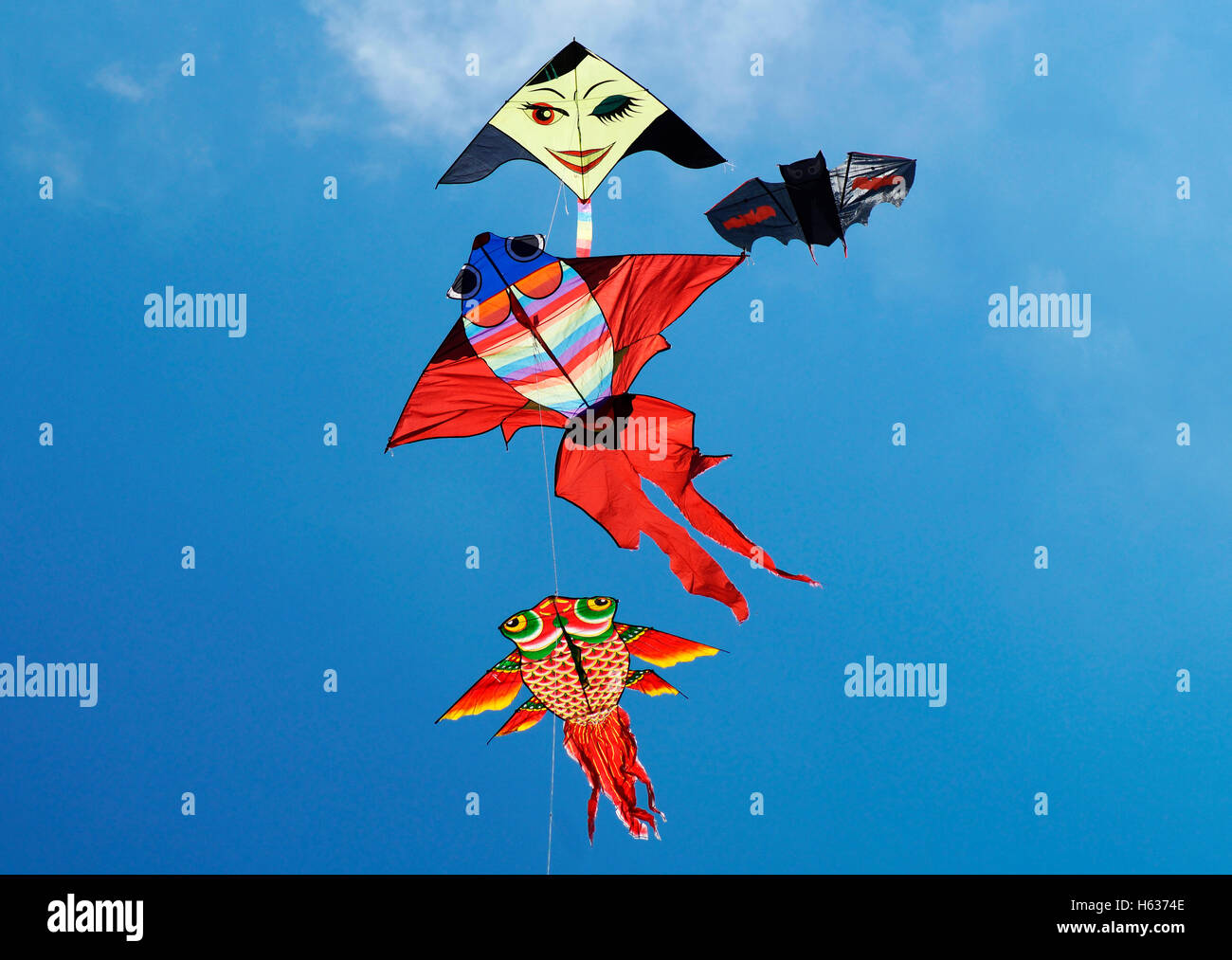 Kite kites sky summer tail texture white wind kite hi-res stock ...